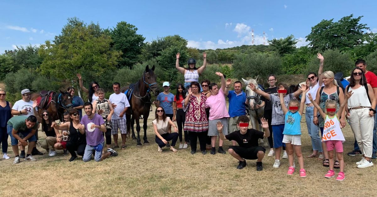 Ο «Έρασμος» με «Τα παιδιά της άνοιξης» στον «Ιππικό Όμιλο Βέροιας ...